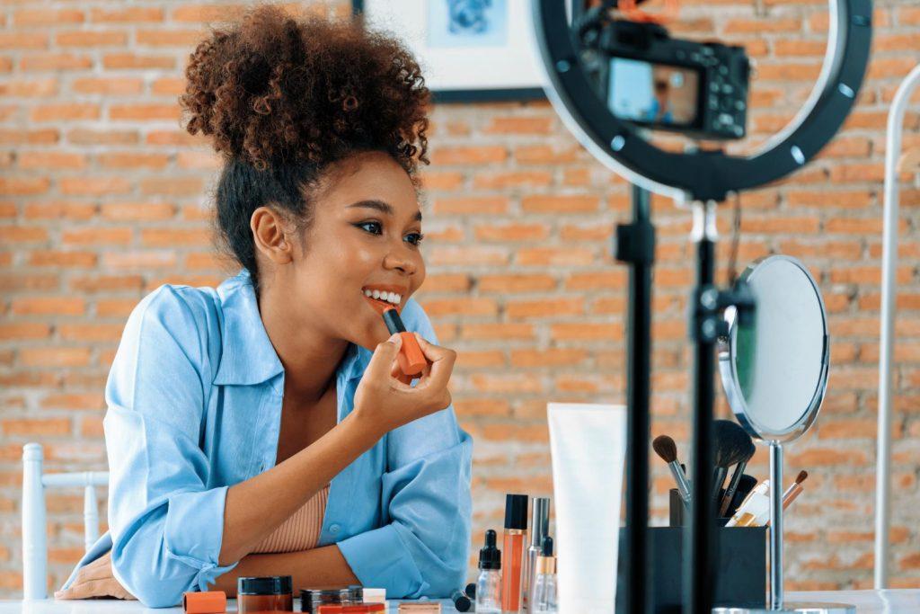 My Husband’s Side Chick Is a Famous Influencer – Silent Beads Media